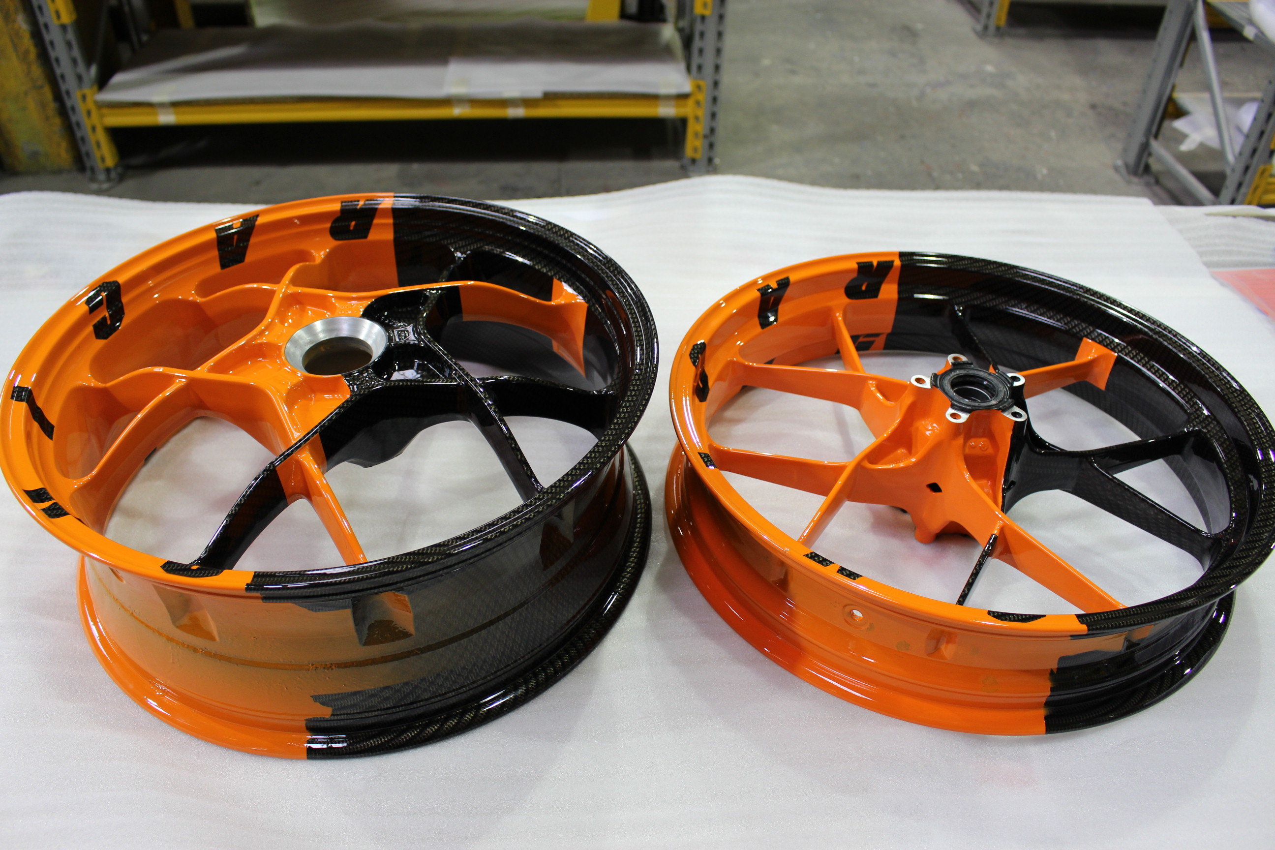 KTM Super Duke | Custom painting & carbon dipping by Wicked Coatings